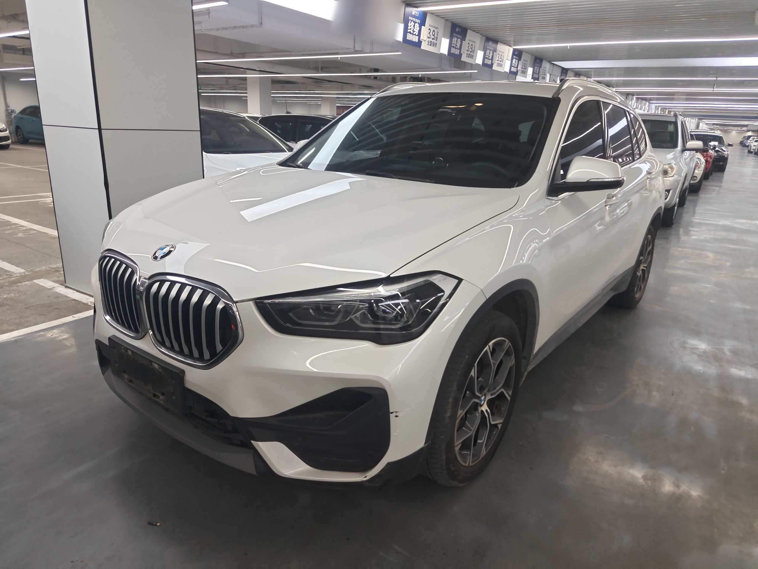 Подержанный BMW X1 2022 2.0L White 44200km AT 5 Seats на продажу ...