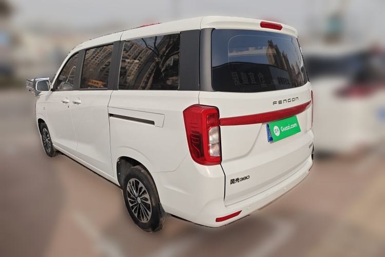 Used Dongfeng Fengon 380 2022 1.5L White 49200km MT 7 Seats for Sale ...